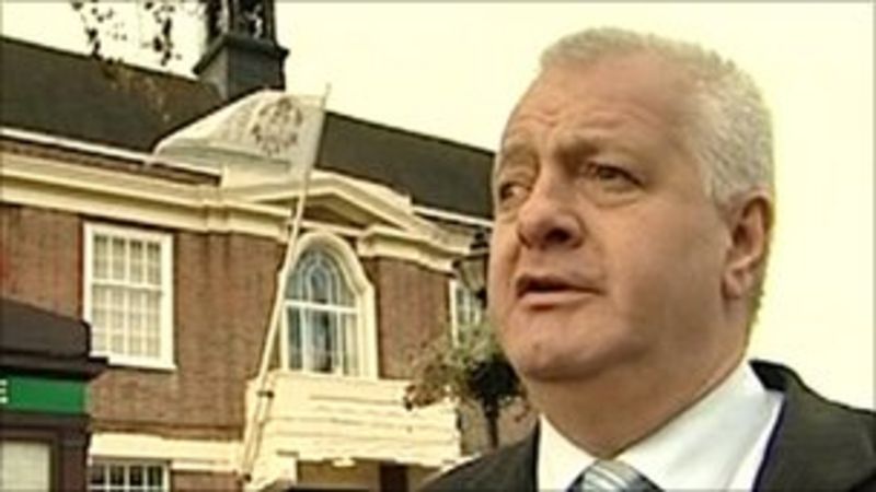 Broxtowe leader Milan Radulovic on benefit fraud charge - BBC News