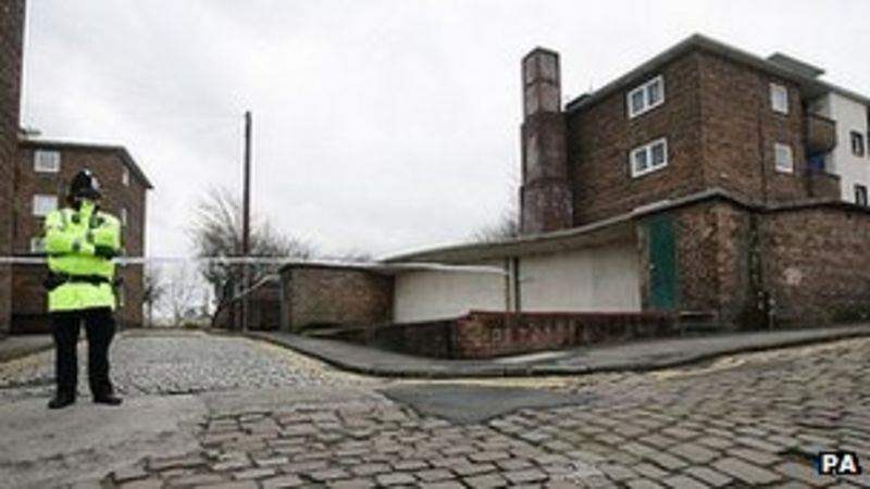 Two men arrested over Stockport burnt headless body - BBC News