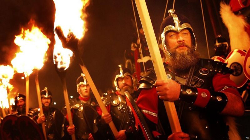 In pictures: Up Helly Aa - BBC News