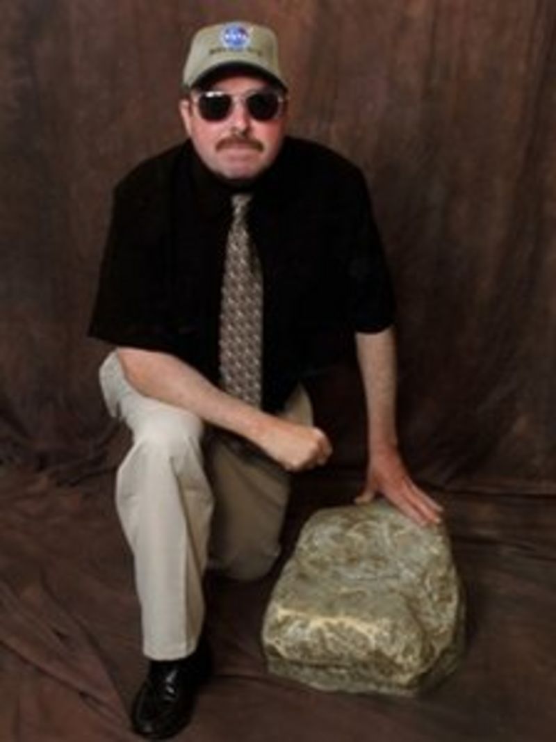 What has happened to Nasa's missing Moon rocks? - BBC News