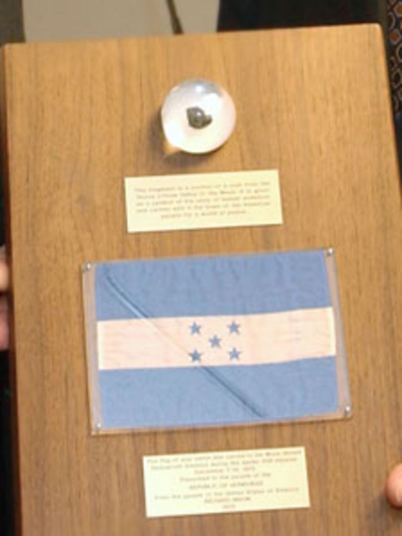 What has happened to Nasa's missing Moon rocks? - BBC News