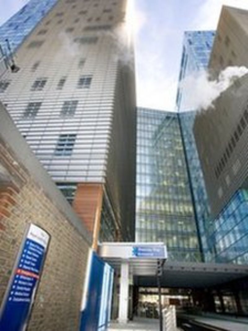 New £650m Royal London Hospital opens in Whitechapel - BBC News