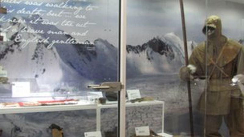 Antarctic mission: Who was Captain Lawrence Oates? - BBC News