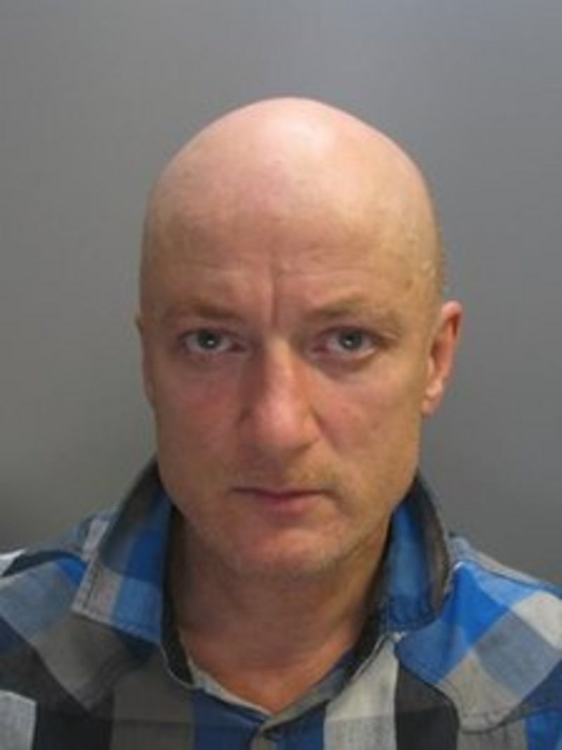 Wrexham rapist William Edwards jailed for contacting woman, 82 - BBC News