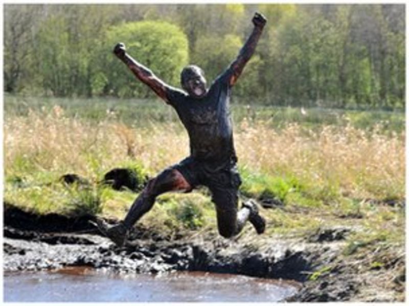 Down and dirty for a good cause - BBC News