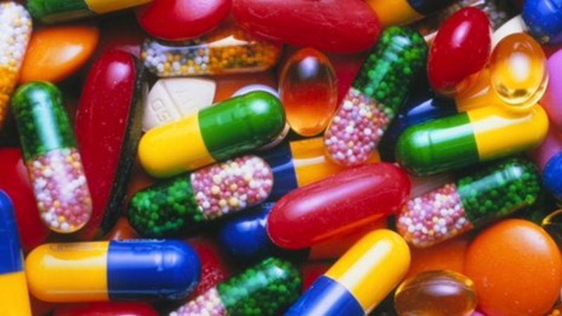 First 3D-printed pill approved by US authorities - BBC News