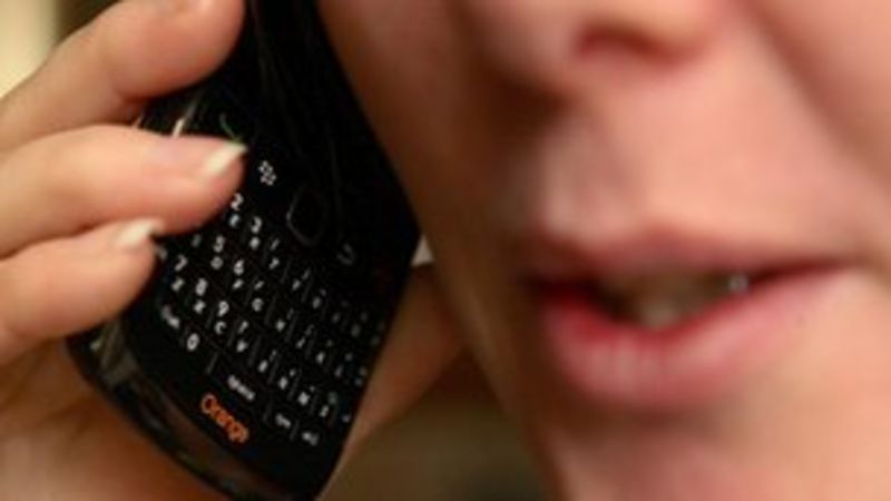 Mobile phones: 'Still no evidence of harm to health' - BBC News