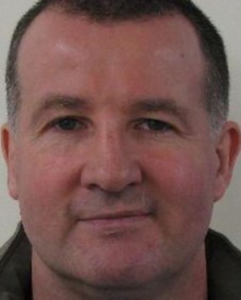 HMP Coldingley prisoner sought by Surrey Police - BBC News
