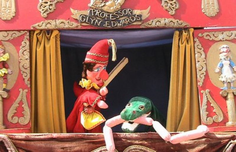 Mr Punch celebrates 350 years of puppet anarchy - BBC News