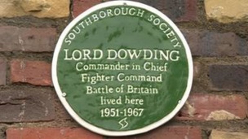 Sir Hugh Dowding plaque: Battle of Britain mastermind honoured - BBC News