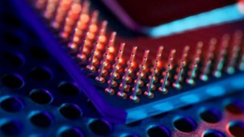 Idle home PCs could raise cash for Charity Engine - BBC News