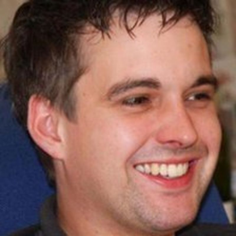 Simon Jones: Family thank searchers after body found - BBC News