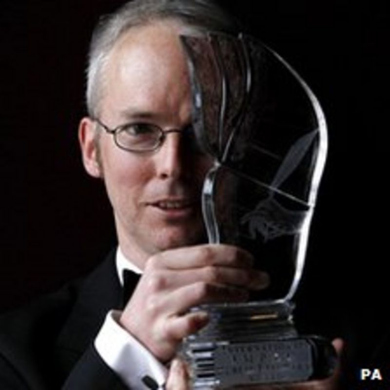 British author Jon McGregor wins Impac literary award - BBC News