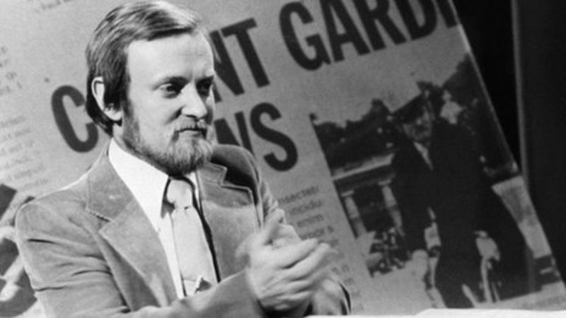 Knighthood for Richard Stilgoe in Queen's Birthday Honours list - BBC News