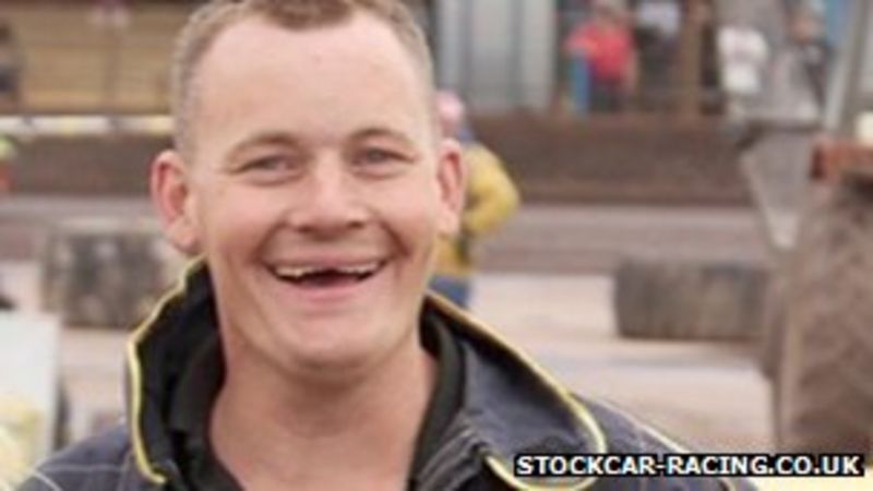 Stock car racer Steve Newman killed at Mildenhall Stadium - BBC News