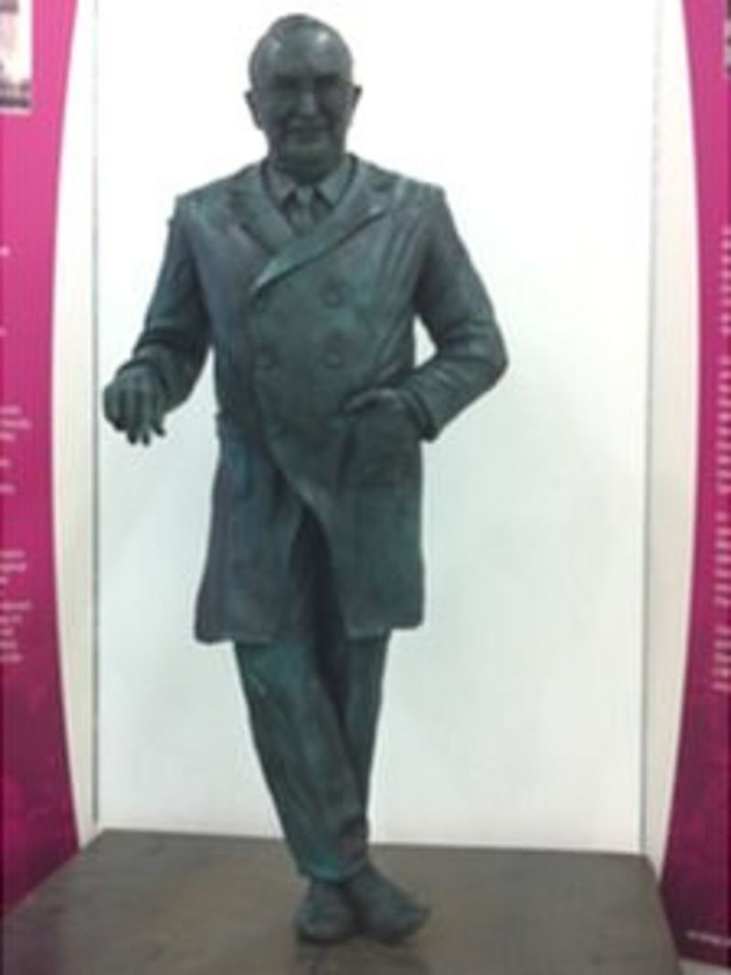Paralympics founder Ludwig Guttmann's statue unveiled at Stoke ...