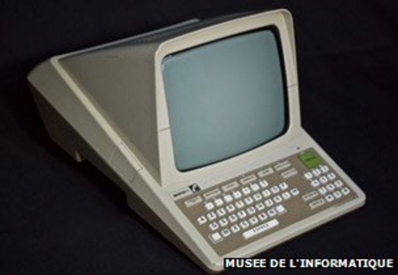 Minitel: The rise and fall of the France-wide web - BBC News