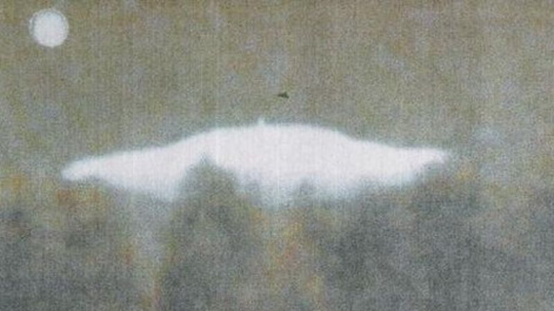 Broad Haven UFO sightings marked 40 years on - BBC News