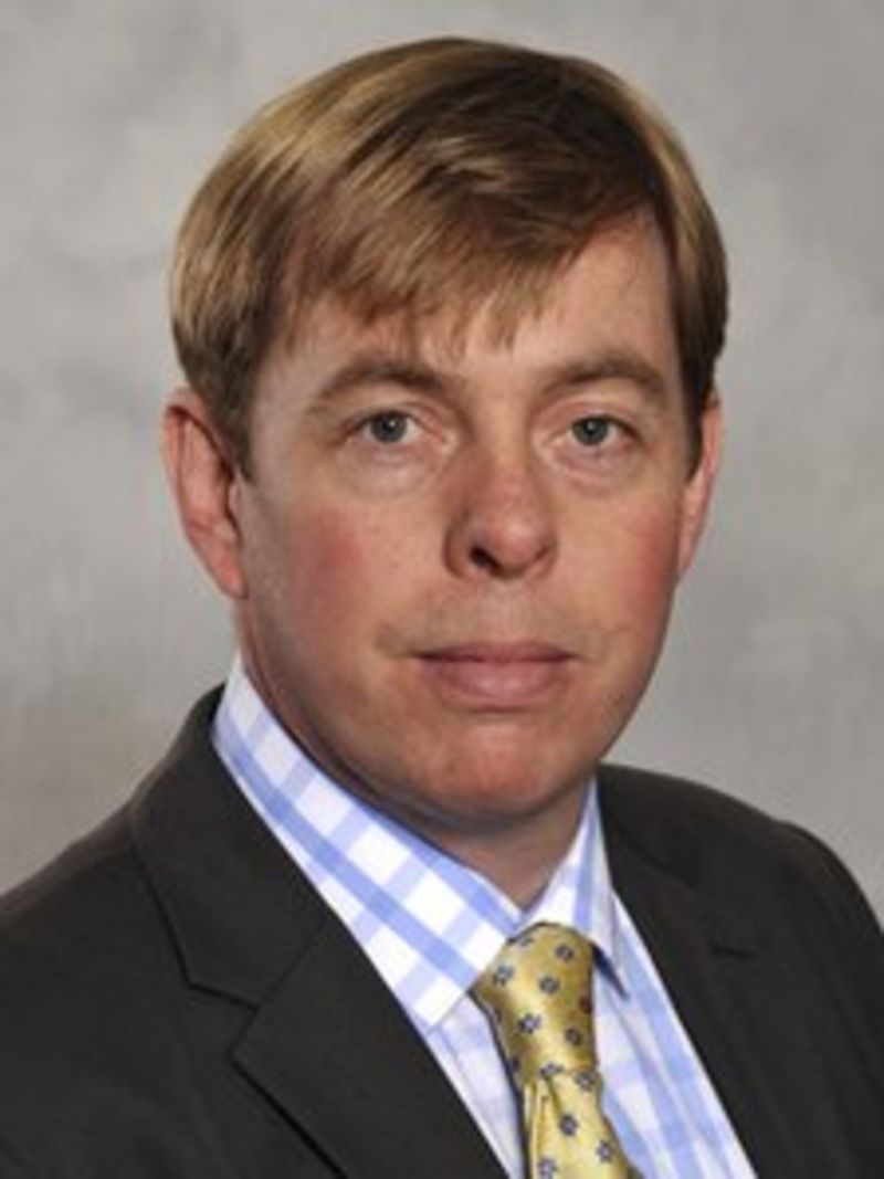 Consultant Richard Cook signs major Pakistan agreements - BBC News