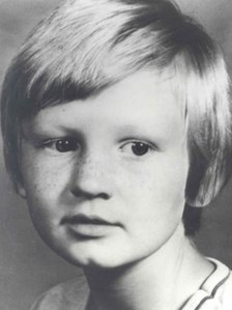 Plant expert Patricia Wiltshire helping police catch killers - BBC News