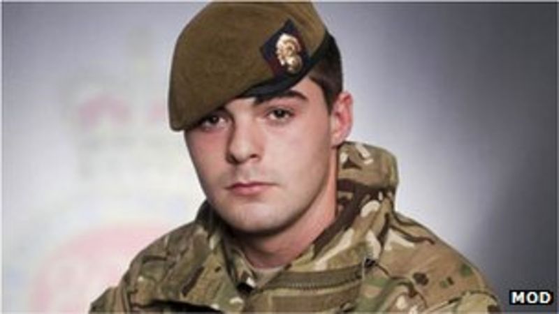 Guardsman Jamie Shadrake named as Afghan death soldier - BBC News