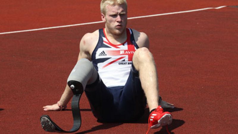 Parade for 800 Olympic and Paralympic Team GB athletes - BBC News