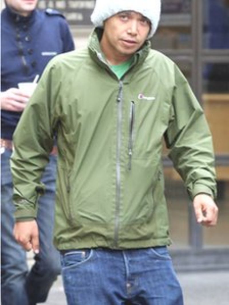 Reggae star Finley Quaye sentenced to 225 hours of unpaid work - BBC News