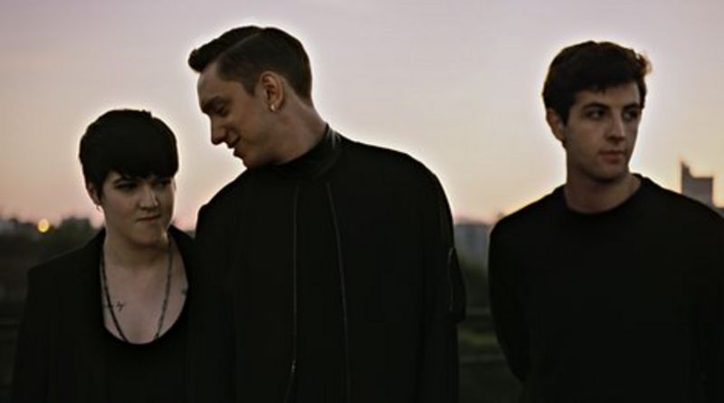 The xx lead vinyl album sales resurgence - BBC News