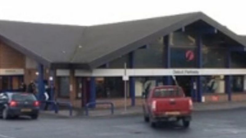 Didcot Parkway railway station £8m revamp complete - BBC News