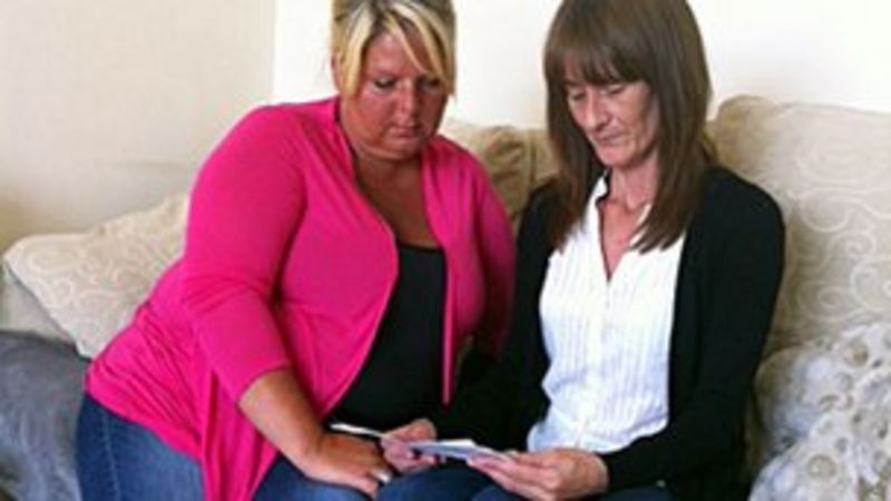 Murderer Martin Bunch 'said he was a danger', family claims - BBC News