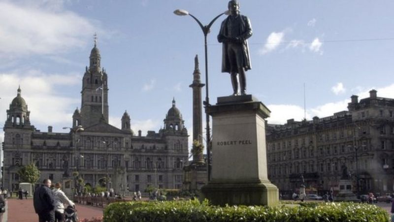 George Square set for £15m revamp ahead of 2014 Games - BBC News