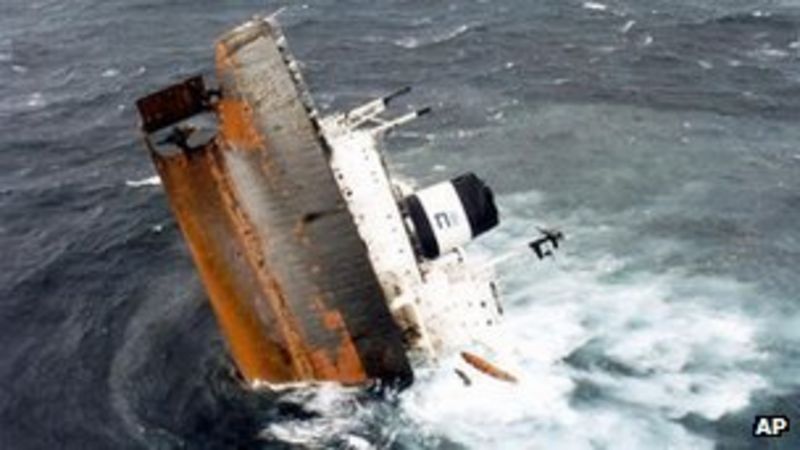 France upholds Total verdict over Erika oil spill - BBC News