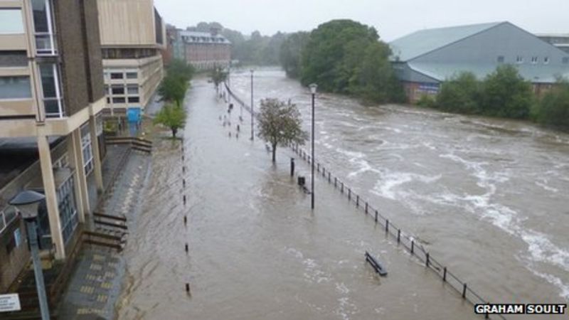 County Durham and German officials share flood experiences - BBC News