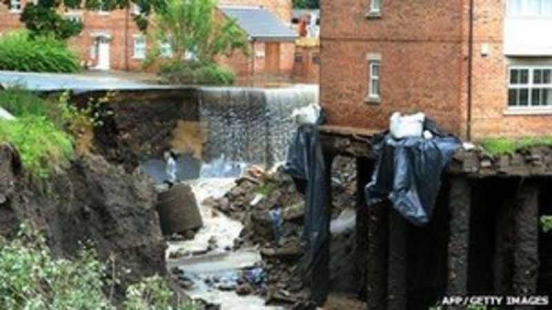 Was Newcastle culvert collapse a warning to other cities? - BBC News