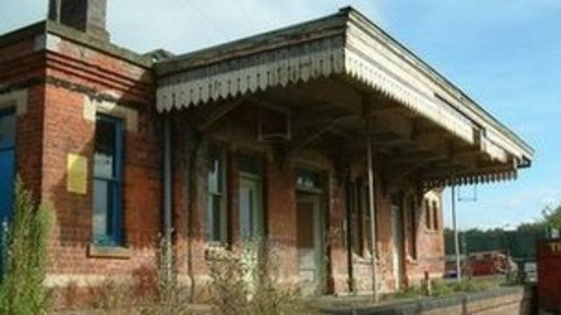 Raglan railway station to move to St Fagans museum - BBC News