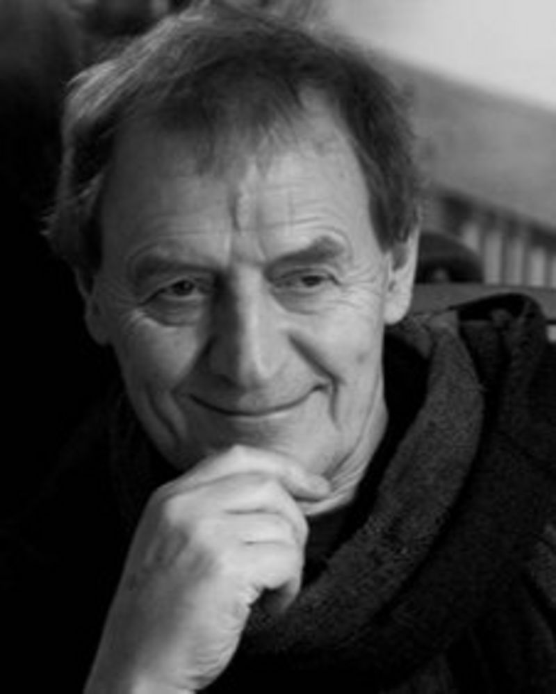 Tony Harrison to perform controversial poem V on Radio 4 - BBC News