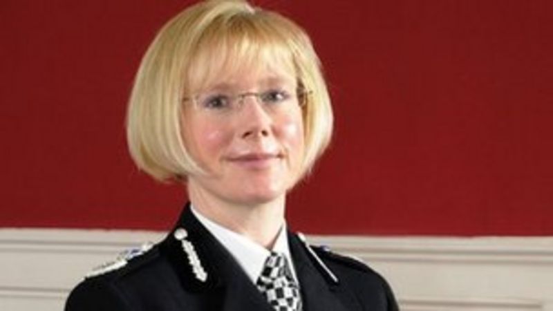 Humberside Police appoints its first female chief constable - BBC News