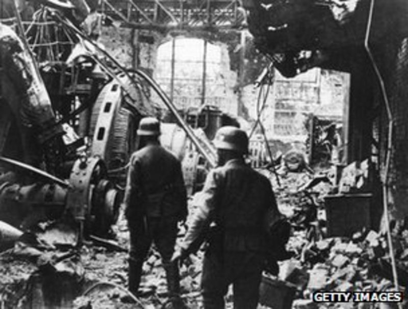 Remembering the horrors of Stalingrad - BBC News