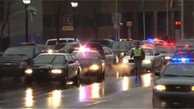 Three dead in Delaware courthouse shooting - BBC News