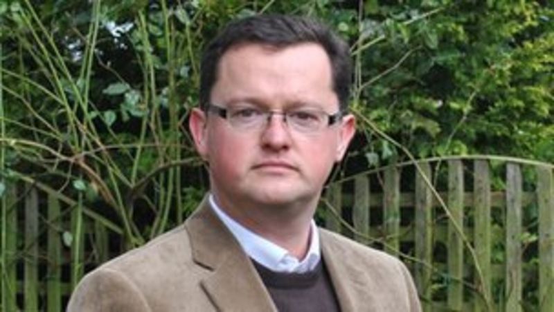 NHS whistleblower Gary Walker 'faced bullying culture' - BBC News