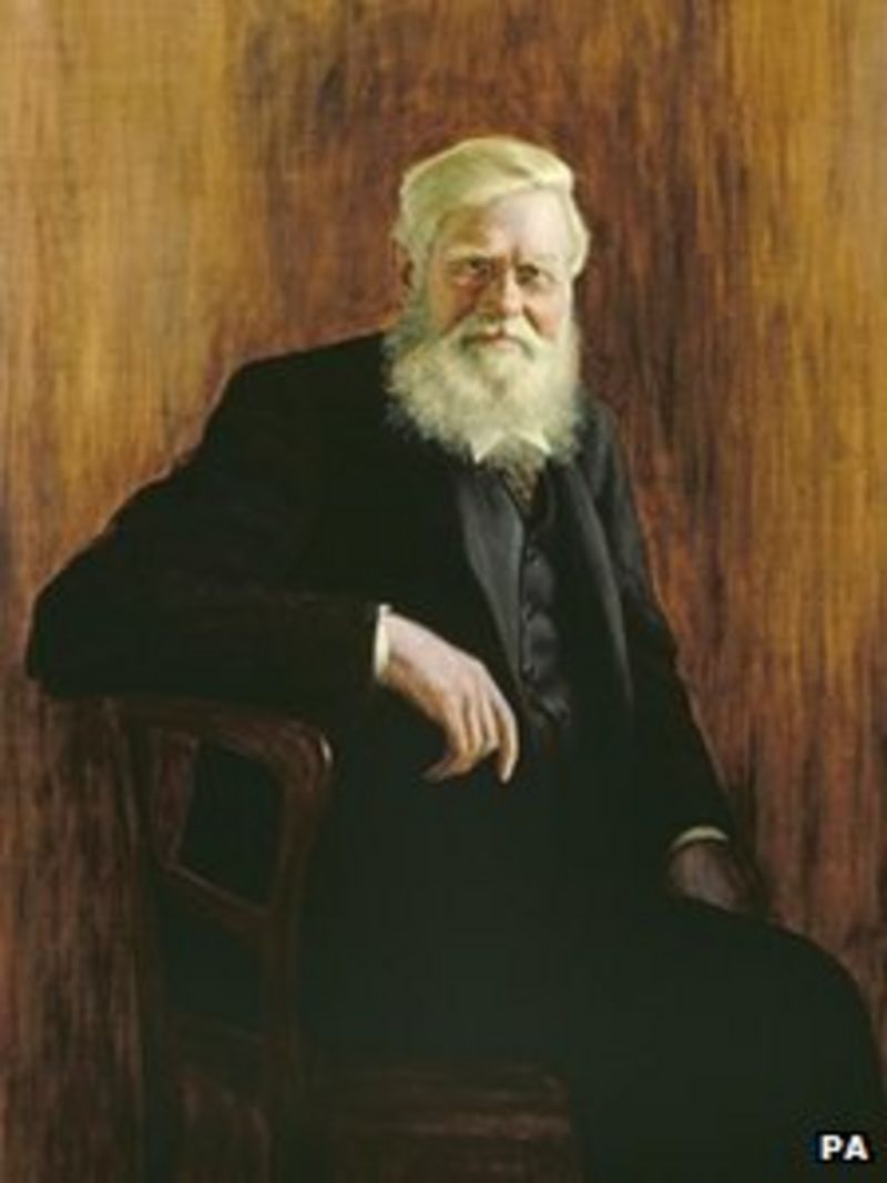 Why does Charles Darwin eclipse Alfred Russel Wallace? - BBC News