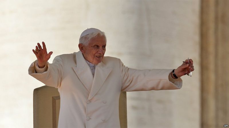 In pictures: Pope's final audience - BBC News