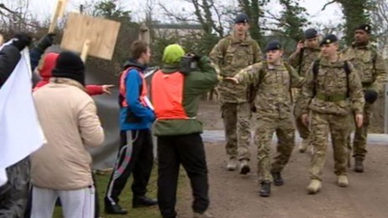 Territorial Army soldiers prepare for Cyprus mission - BBC News