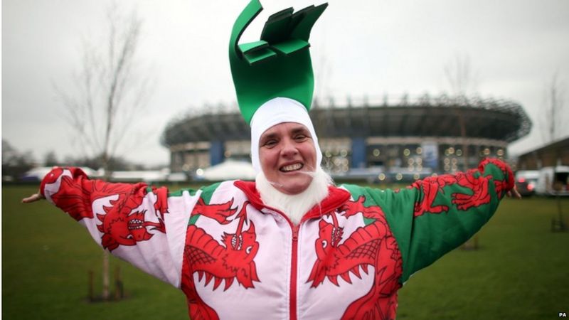 Welsh rugby fans at Murrayfield for win over Scotland - BBC News