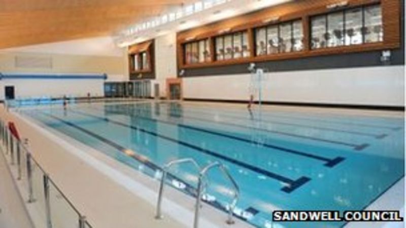 New £9m leisure centre opens in Tipton - BBC News