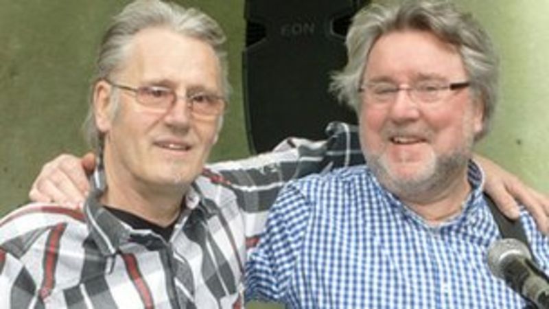 Brian and Michael's Kevin Parrott on Matchstalk Men 'anthem' - BBC News