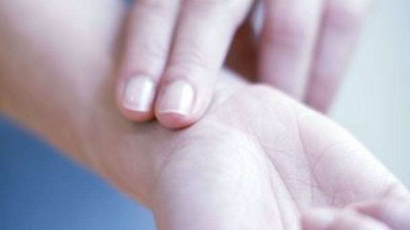 Fast resting pulse death risk link - BBC News