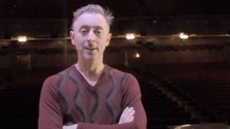 Alan Cumming stars in Birks Cinema reopening gala - BBC News