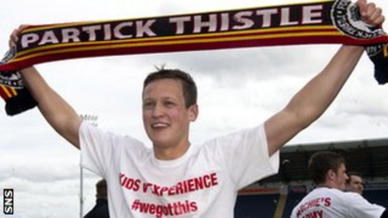 Partick Thistle celebrate return to the big time - BBC Sport