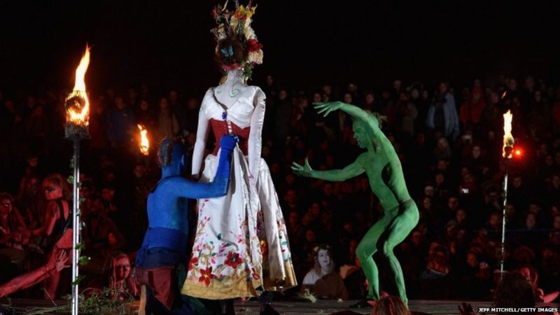 In pictures: Beltane Fire Festival - BBC News